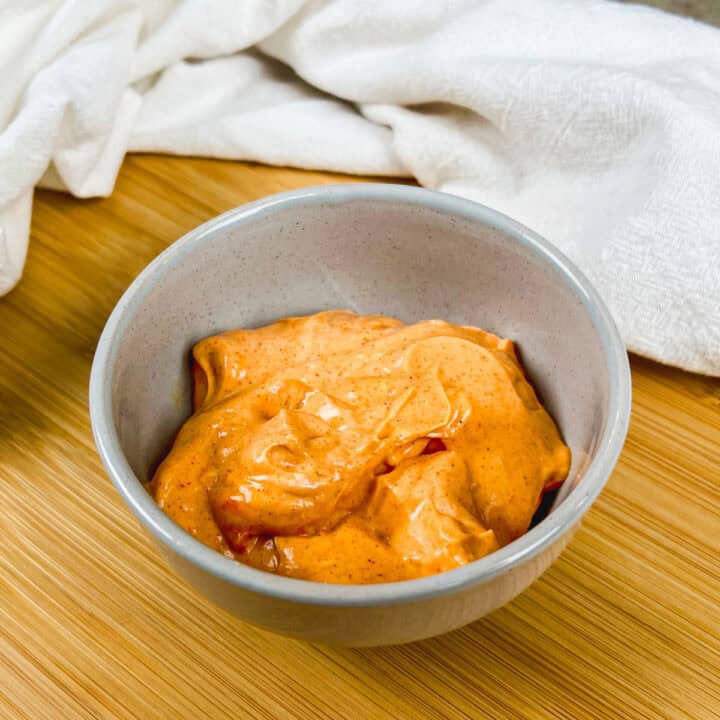Spicy Greek Yogurt Sauce - Better Cheat Meals