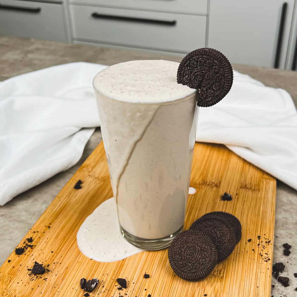 Oreo Shredding Protein Shake - Better Cheat Meals